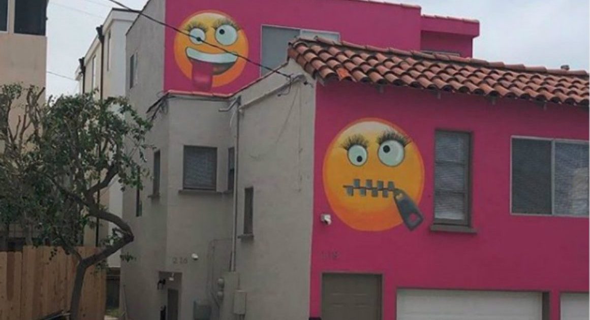 Neighbors Claim Los Angeles ‘Emoji House’ Is ‘Bullying,’ Demand New ...